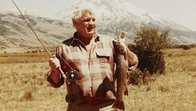 Actor Viggo Mortensen's Father Passes Away